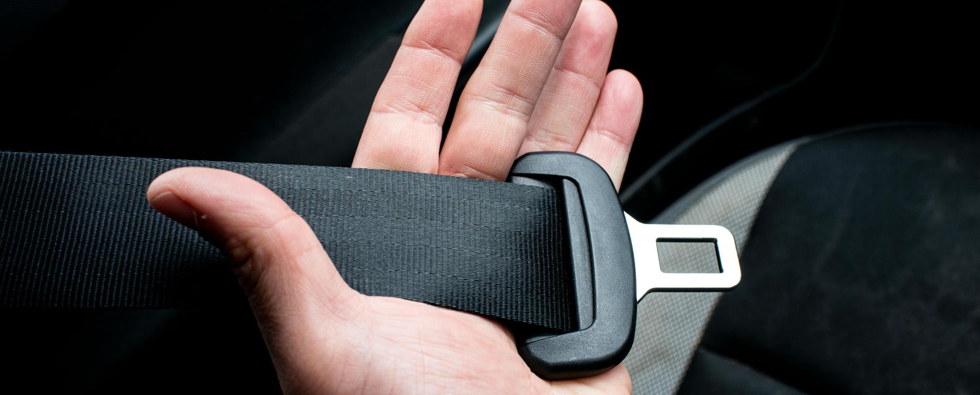 Seatbelt Law: How to Safely Use a Seatbelt While Driving