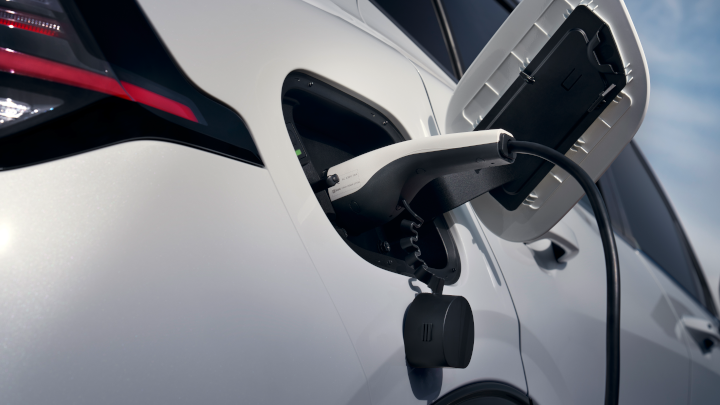 All-New Kia Sportage Hybrid and Plug-in Hybrid Offers